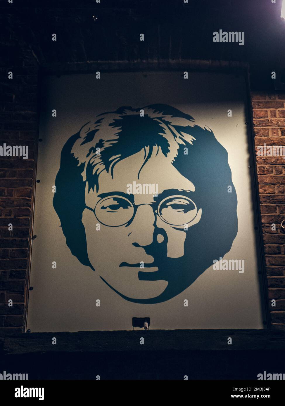 Photo John Lennon Beatles Museum Stock Photo - Alamy