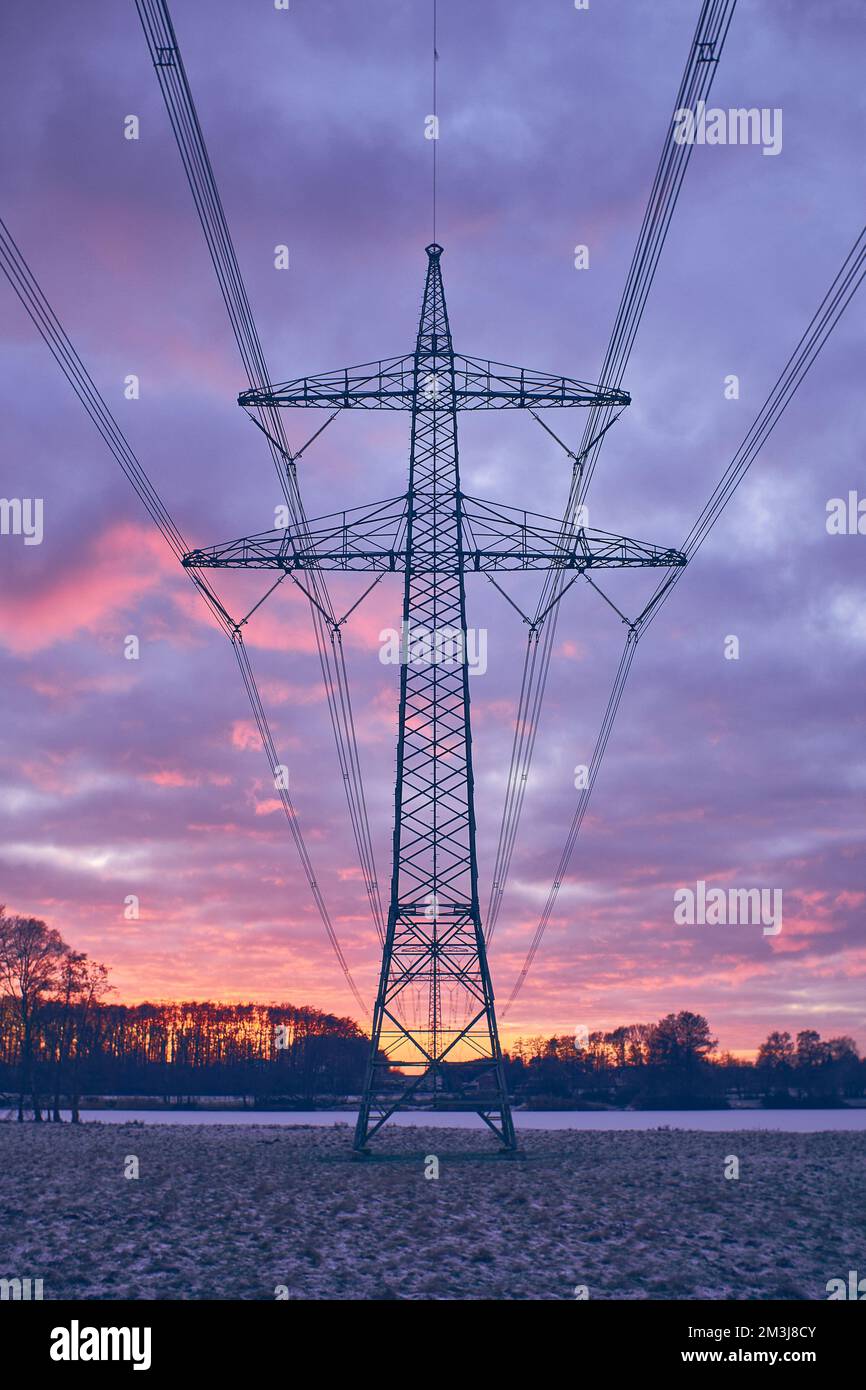 Electricity cables hanging on construction hi-res stock photography and ...