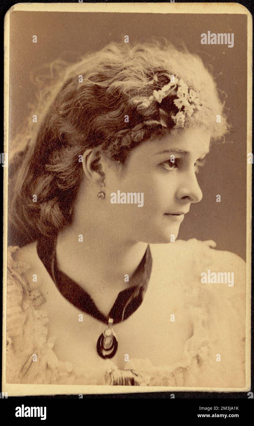 Actresses 1880 hi-res stock photography and images - Alamy