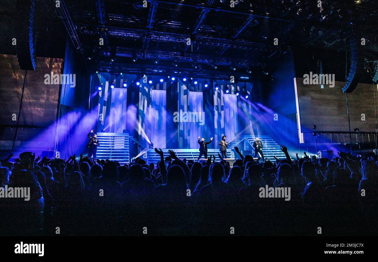 Bournemouth, UK. 15th Dec, 2022. Blue performing at the Bournemouth ...