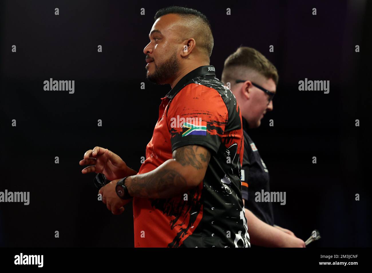 Pdc cazoo world darts championships hi-res stock photography and images ...