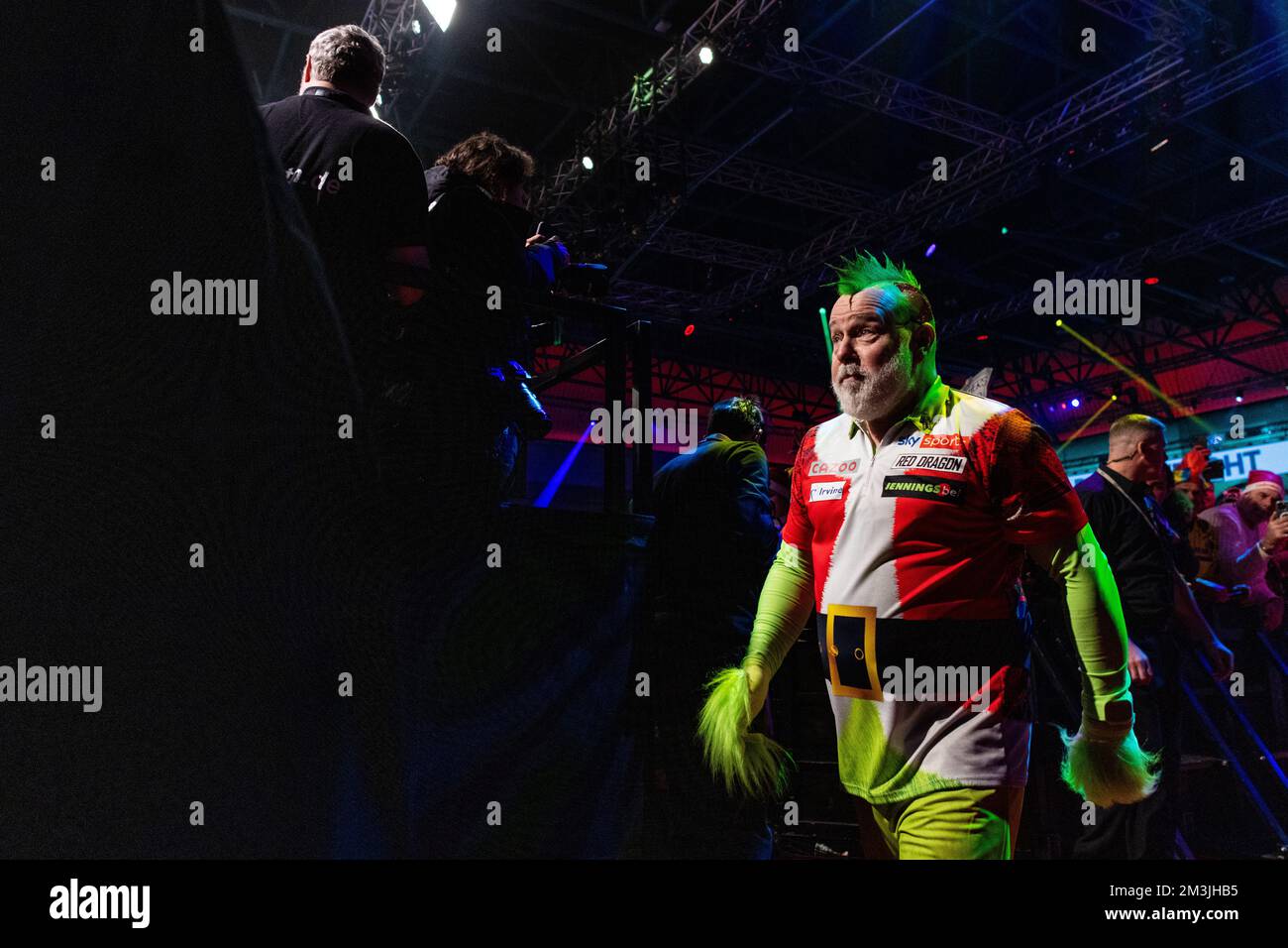 Peter Wright during the walk on during day one of the Cazoo World Darts ...