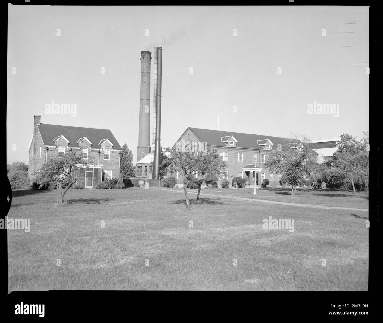 Off. quarters , Armories, Buildings, Officers' quarters, Watertown ...