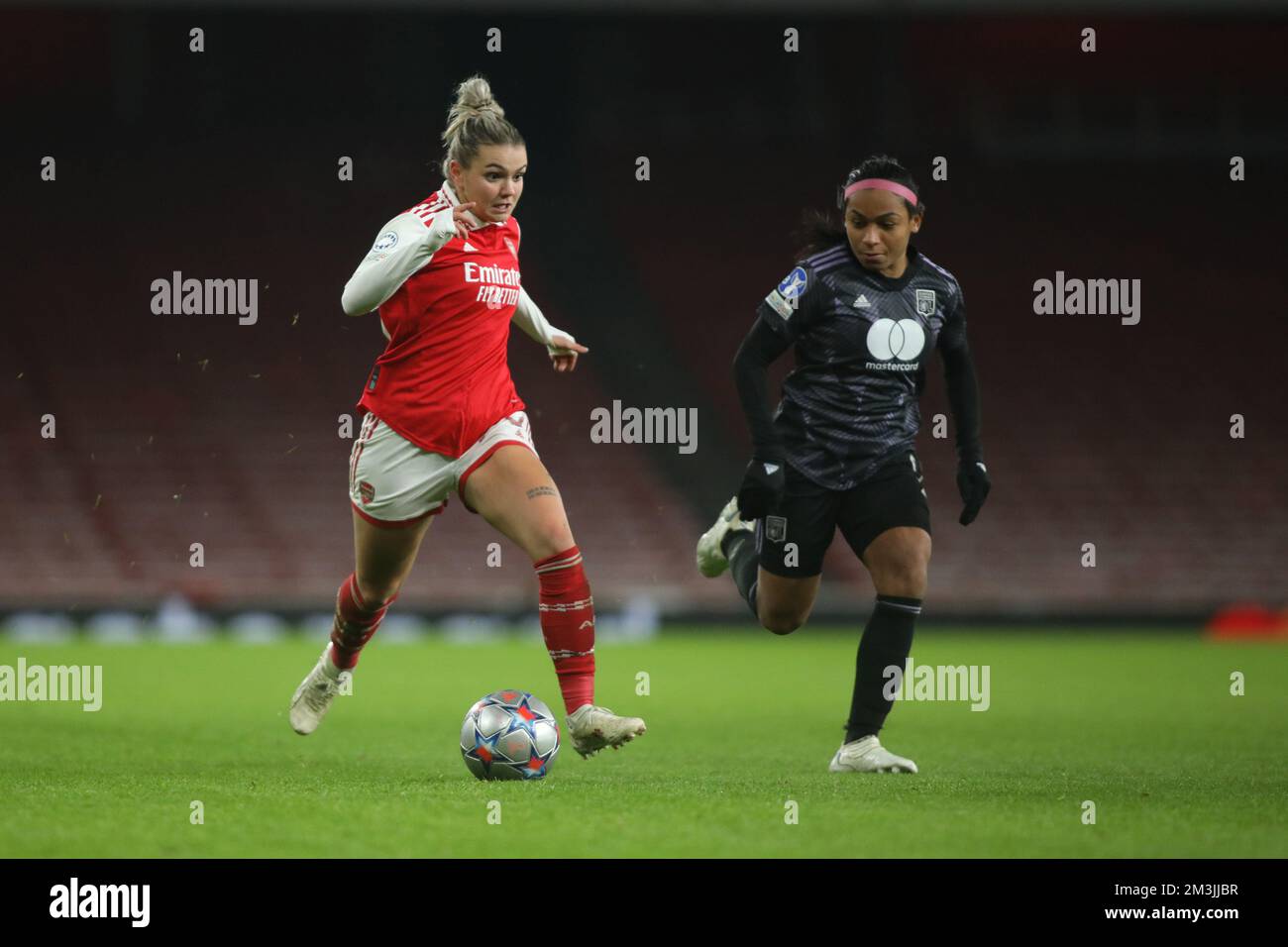 Laura lyon photo hi-res stock photography and images - Alamy