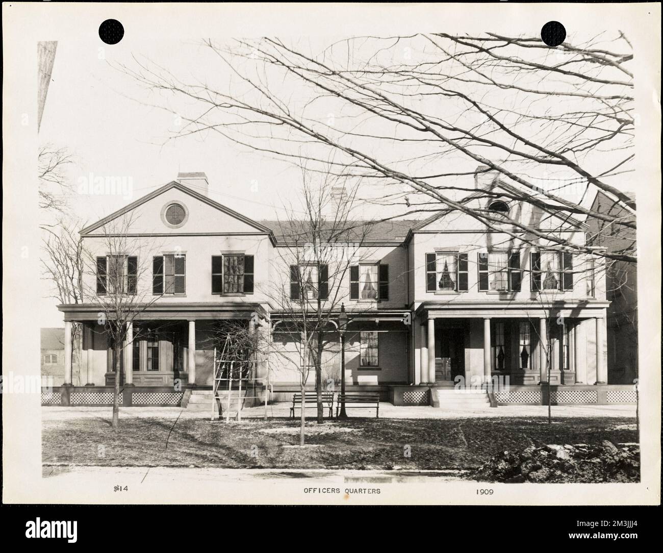 Officers quarters , Armories, Buildings, Military facilities, Military ...