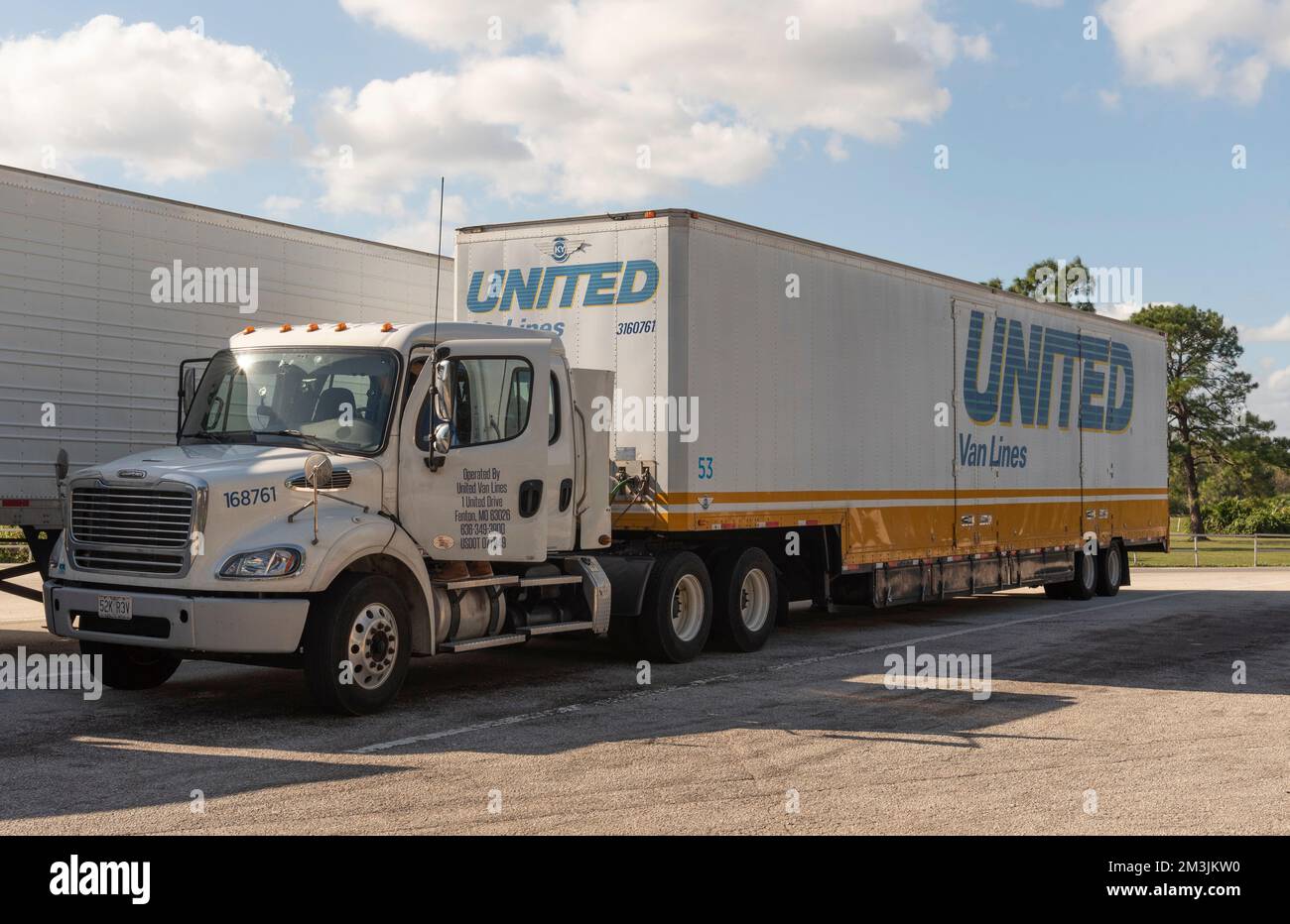 Central Florida, USA. 2022. Truck stop rest area in Florida with trucks ...