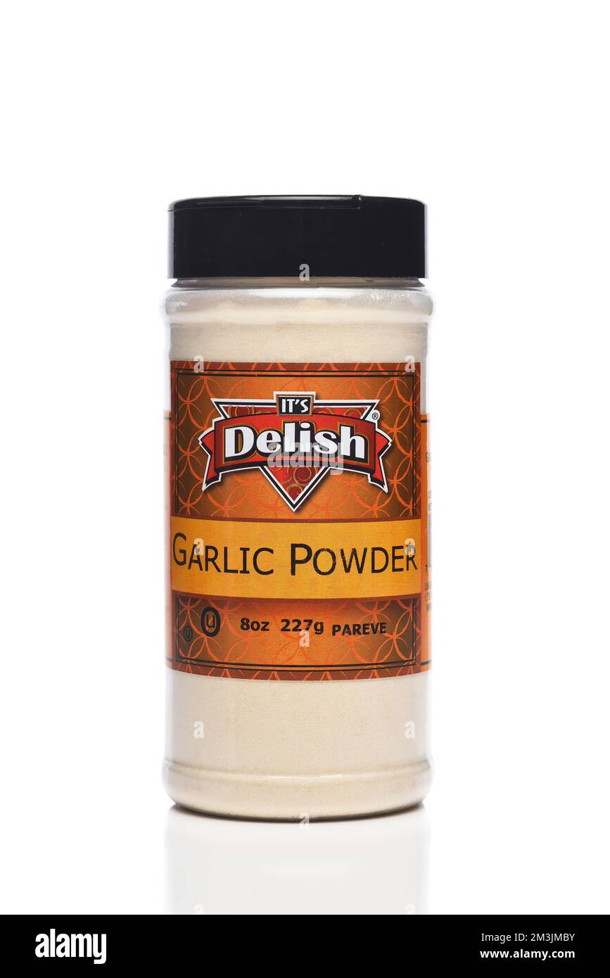 IRVINE, CALIFORNIA - 15 DEC 2022: A bottle of Its Delish Garlic Powder ...