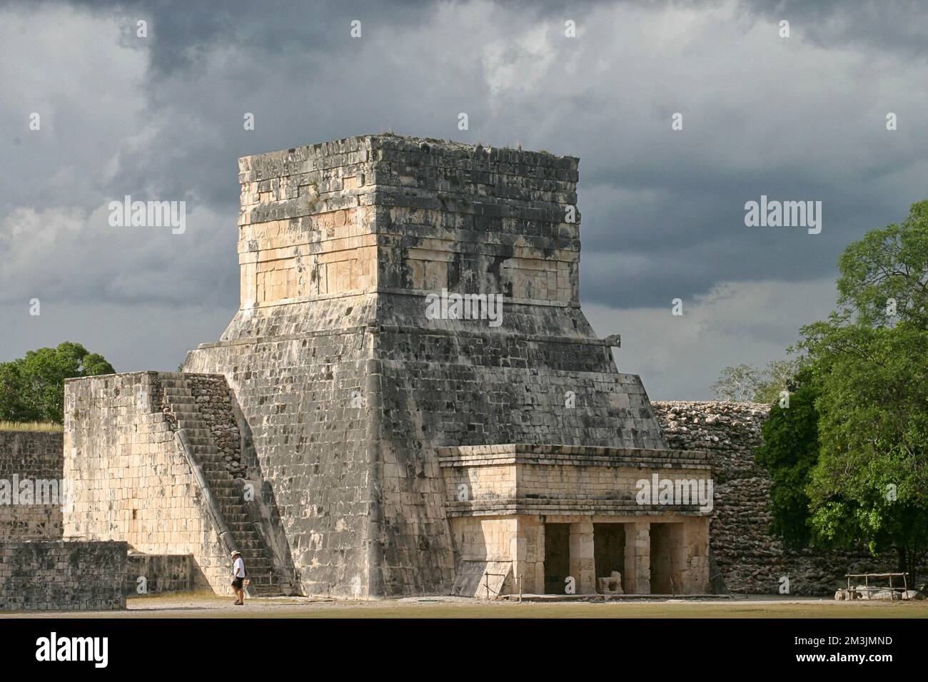 General View of the Chichen Itza archaeological area, symbol of ...