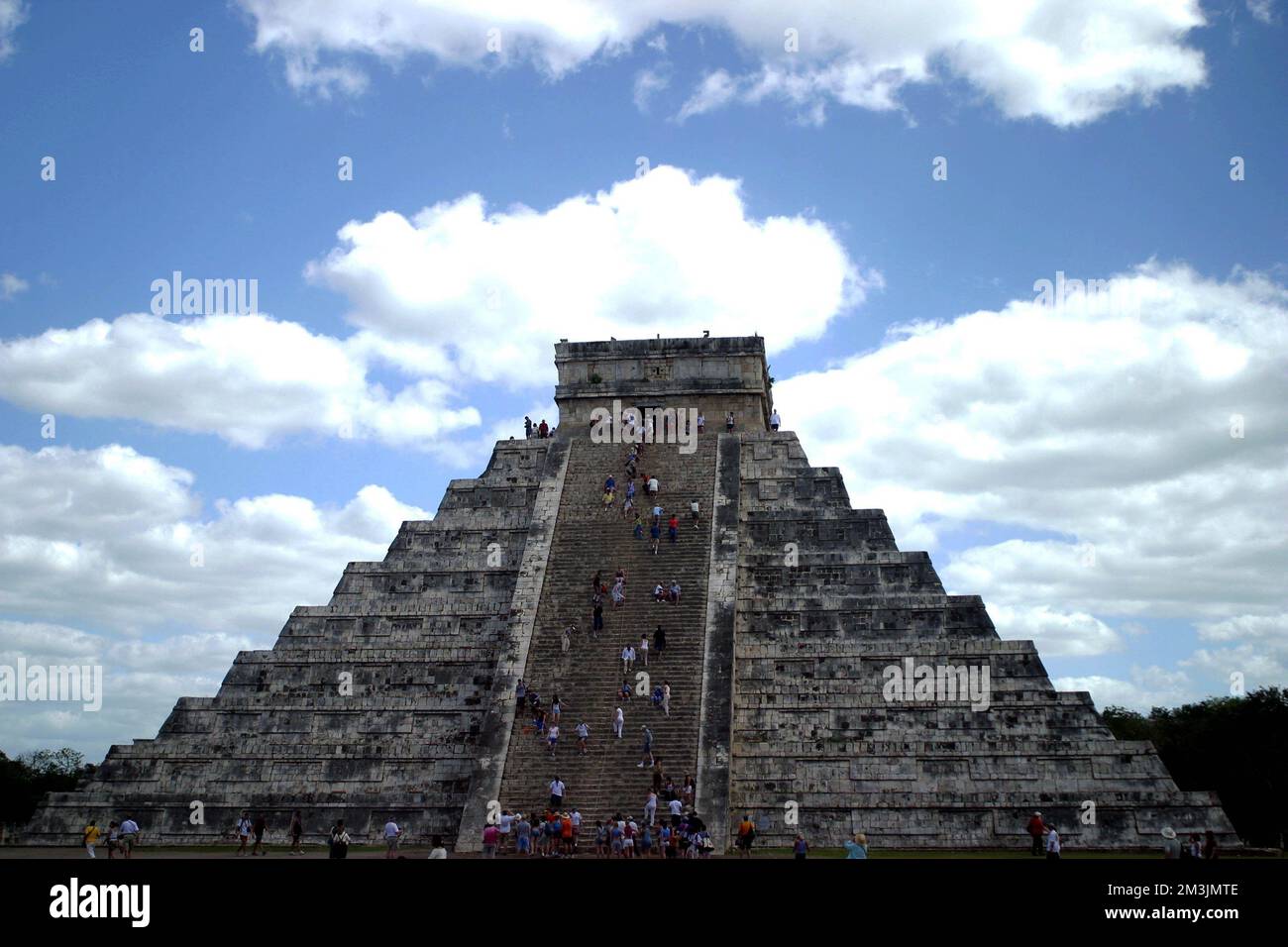 General View of the Chichen Itza archaeological area, symbol of ...