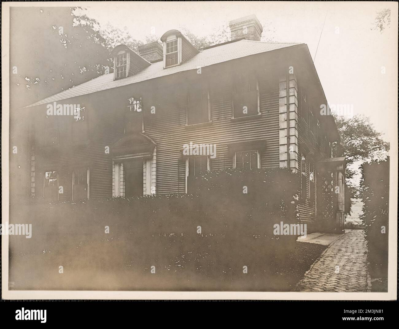 The Old Manse 1694 , Houses, Historic buildings. Leon Abdalian ...