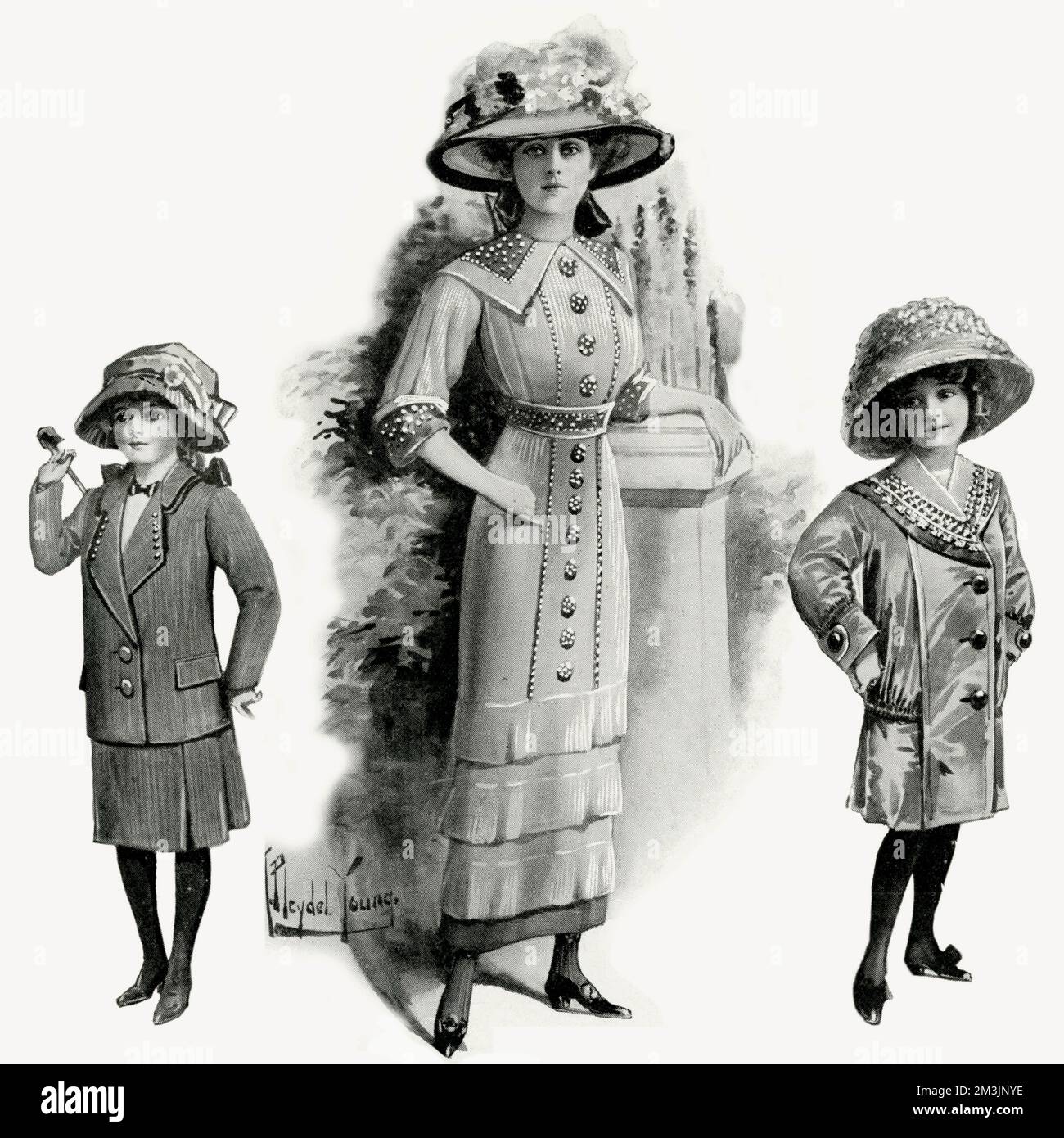 Fashion for the young girls 1912 Stock Photo - Alamy