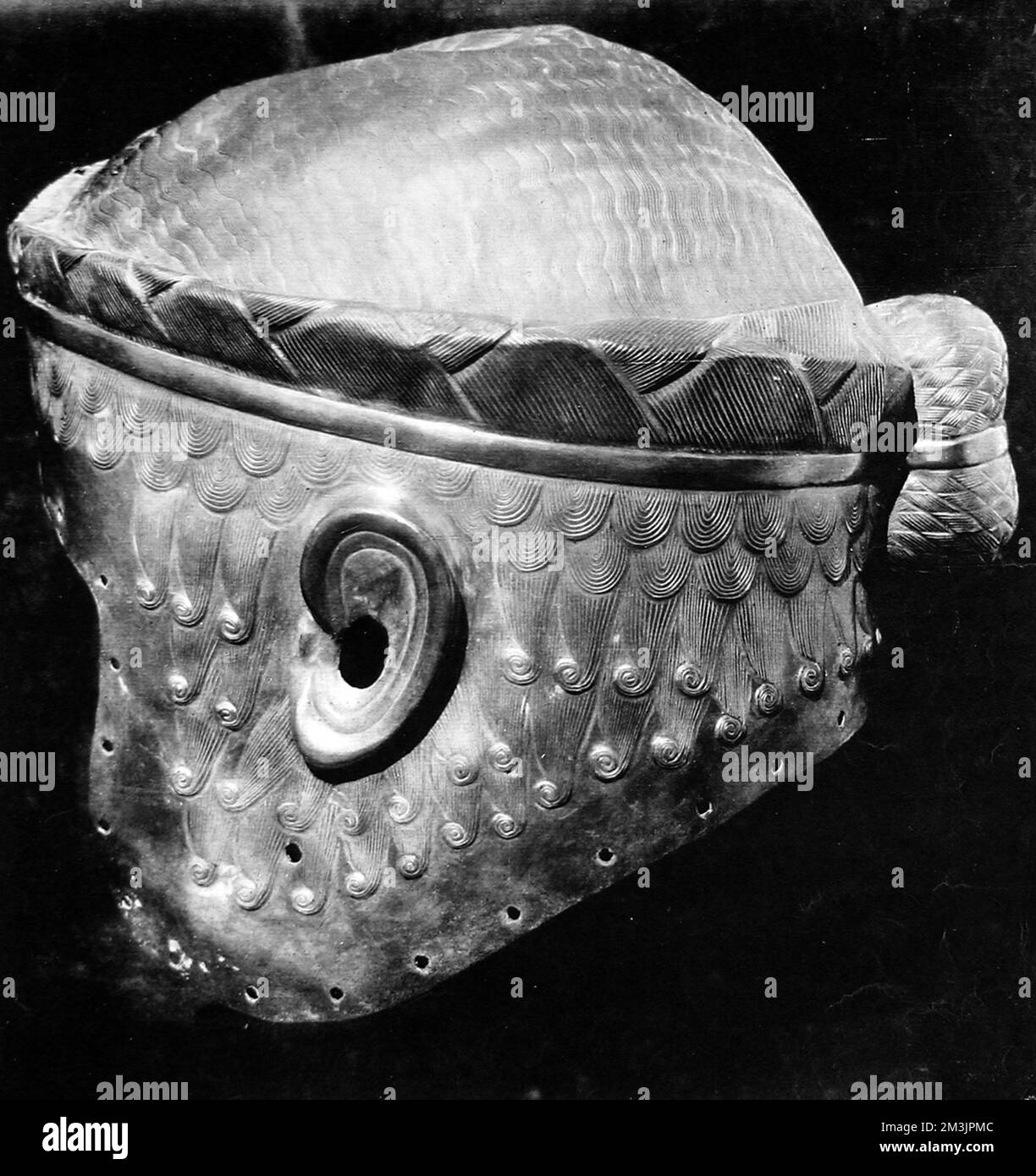 The gold wig of Mes-Kalam-Dug Stock Photo - Alamy