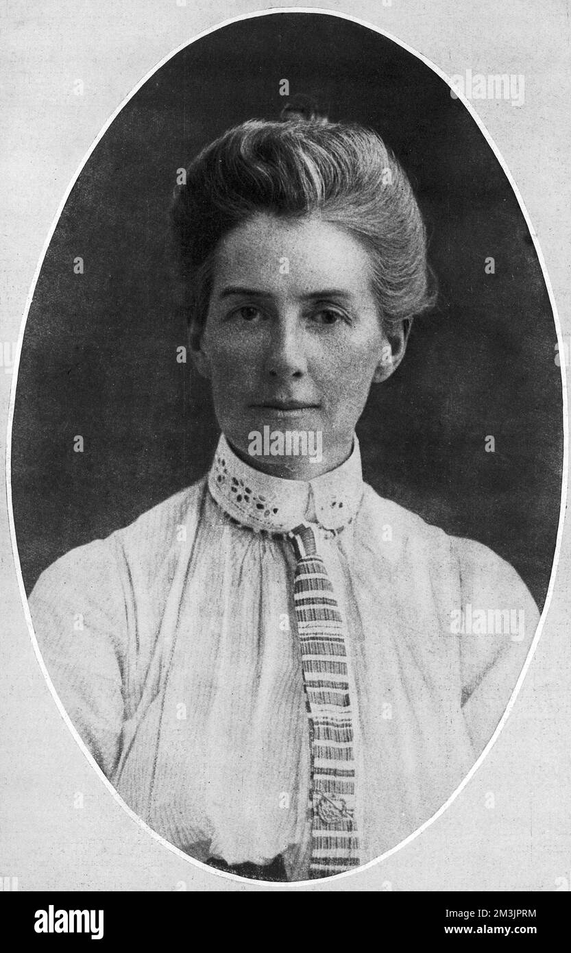 Edith cavell Black and White Stock Photos & Images - Alamy