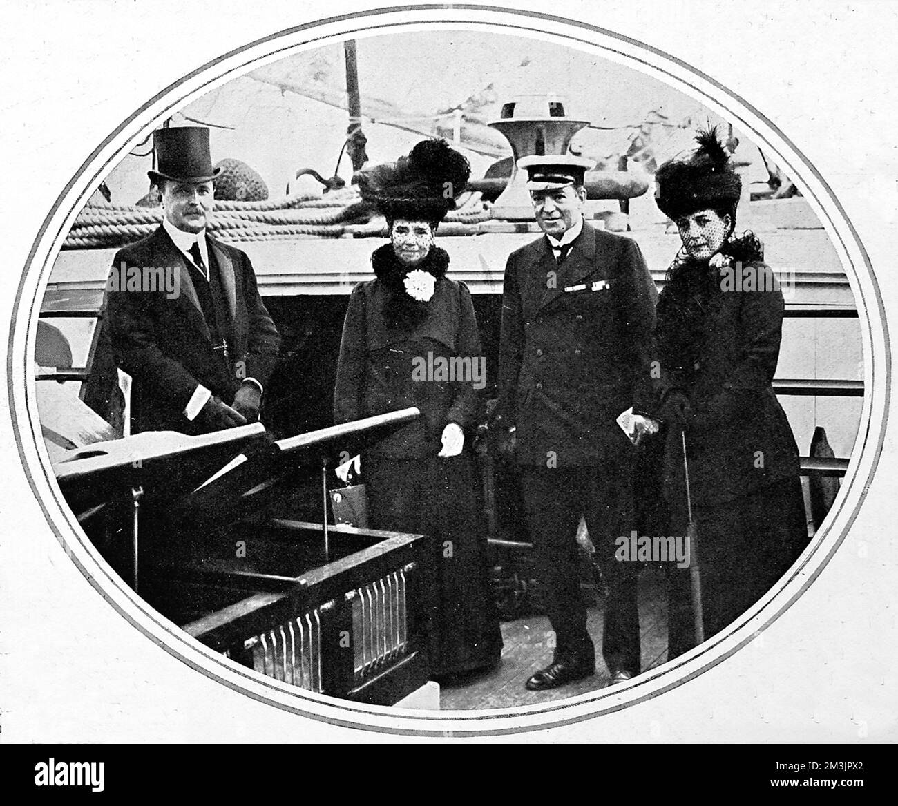 Right of queen hi-res stock photography and images - Alamy