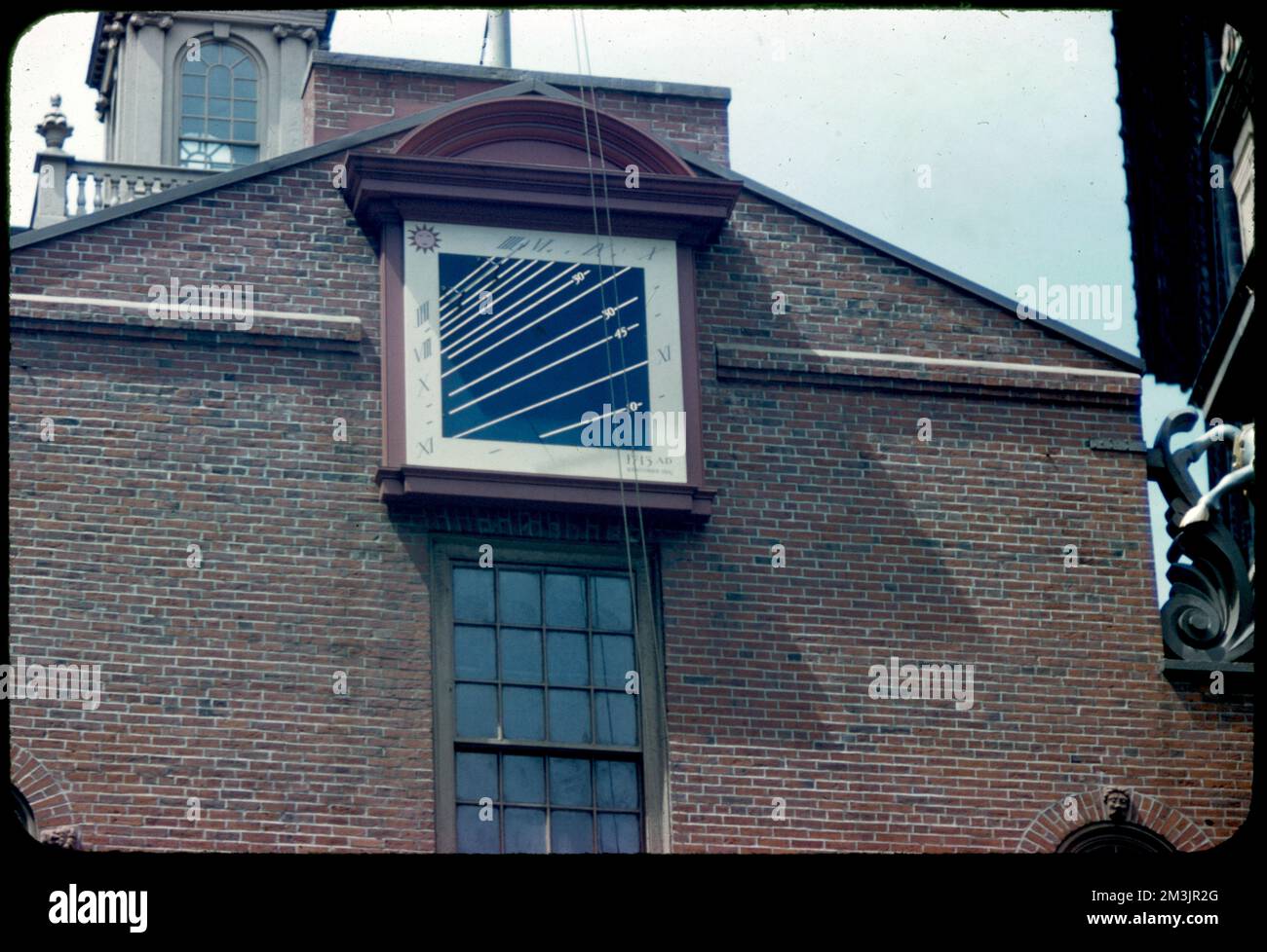 Old State House , Capitols, Historic buildings, Sundials, Old State ...
