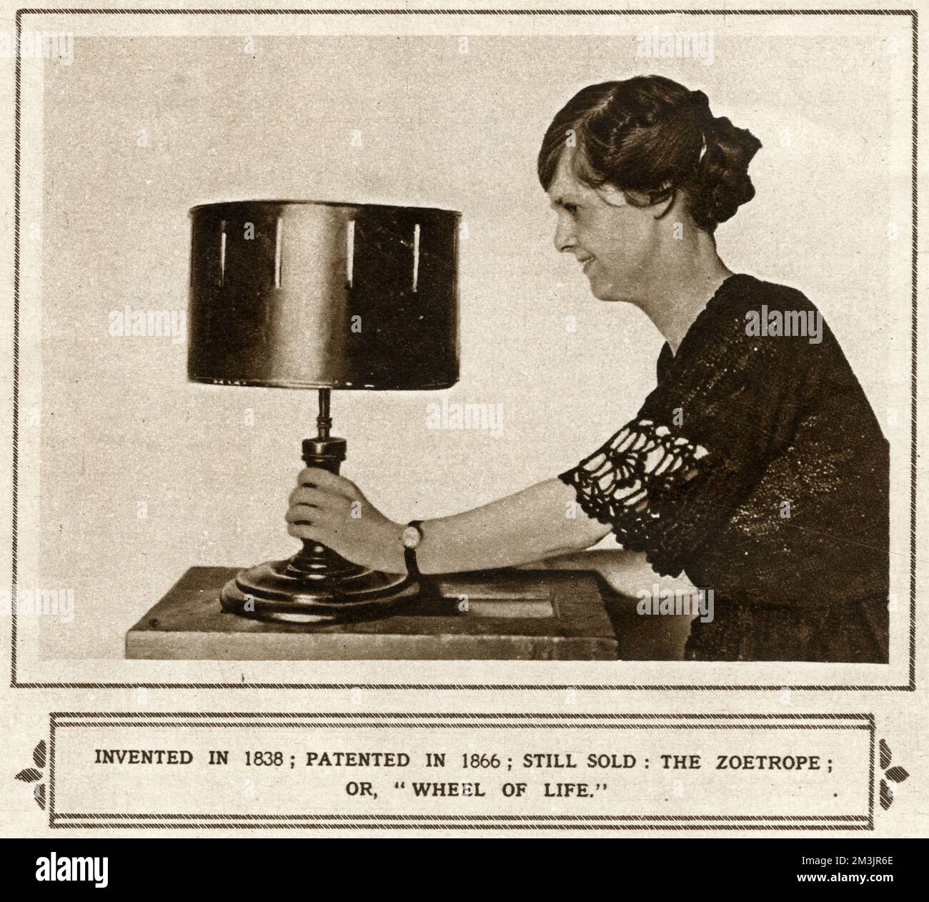 Zoetrope hi-res stock photography and images - Alamy