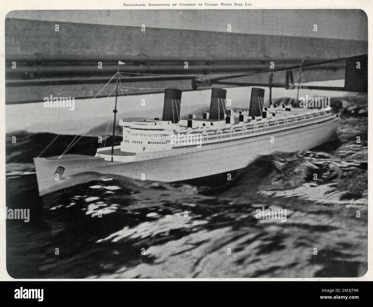 Model of the R.M.S. 'Queen Mary' in a test tank Stock Photo - Alamy