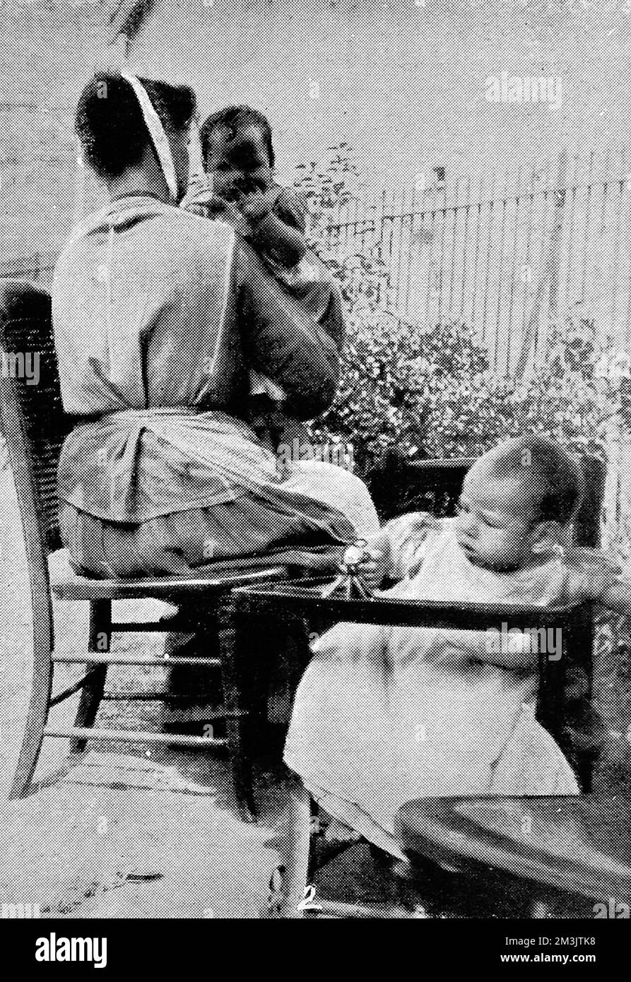 A convict mother with her baby in prison Stock Photo - Alamy
