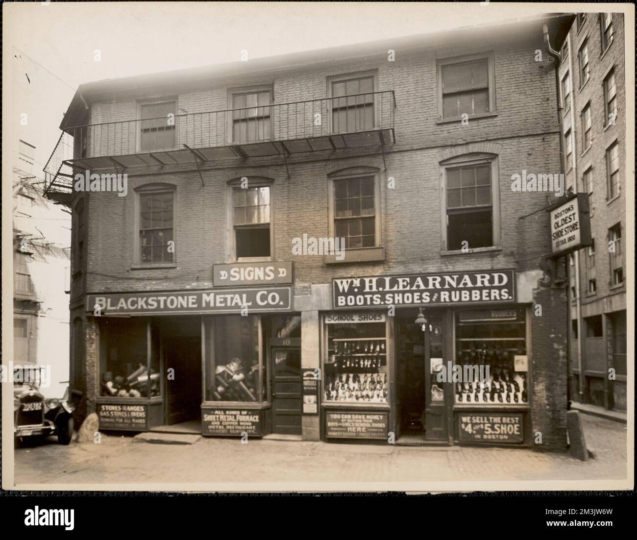 Oldest Brick Building, Creek Square, 10 Marshall Street, Boston, Mass ...