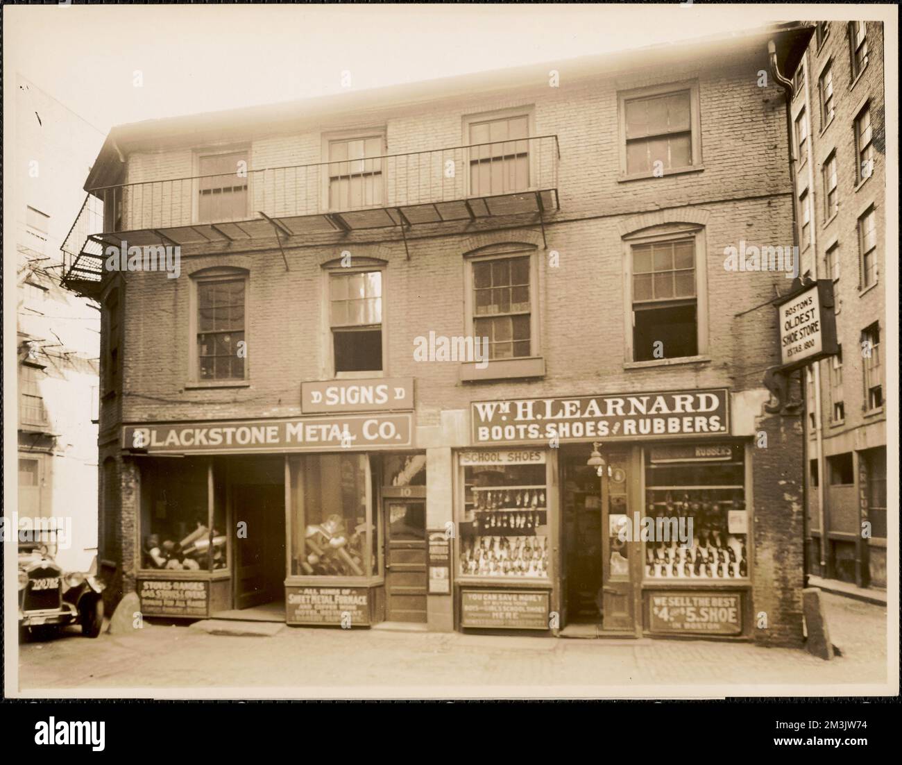 Oldest Brick Building, Creek Square, 10 Marshall Street, Boston, Mass ...