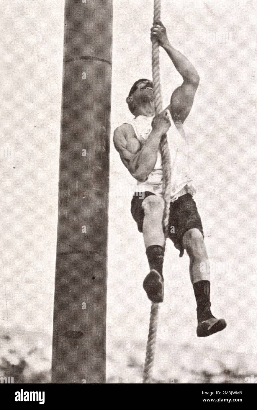 1900 olympics rope hi-res stock photography and images - Alamy