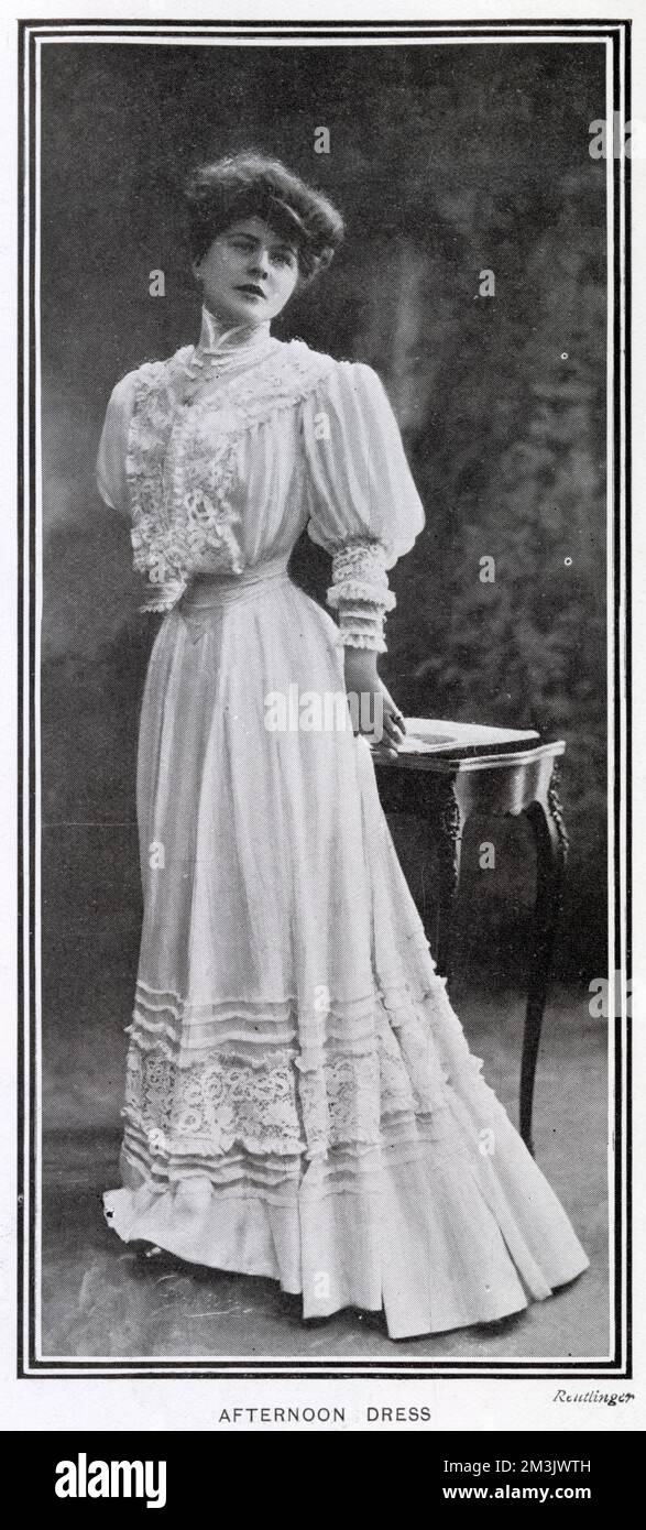 Woman Wearing a White Afternoon Dress, 1905 Stock Photo - Alamy