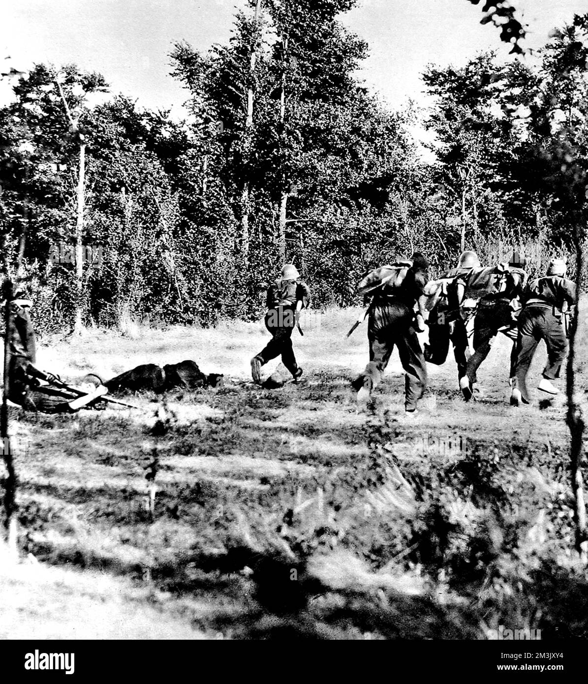 Nationalist Infantry attacking a Republican position; Spanis Stock ...