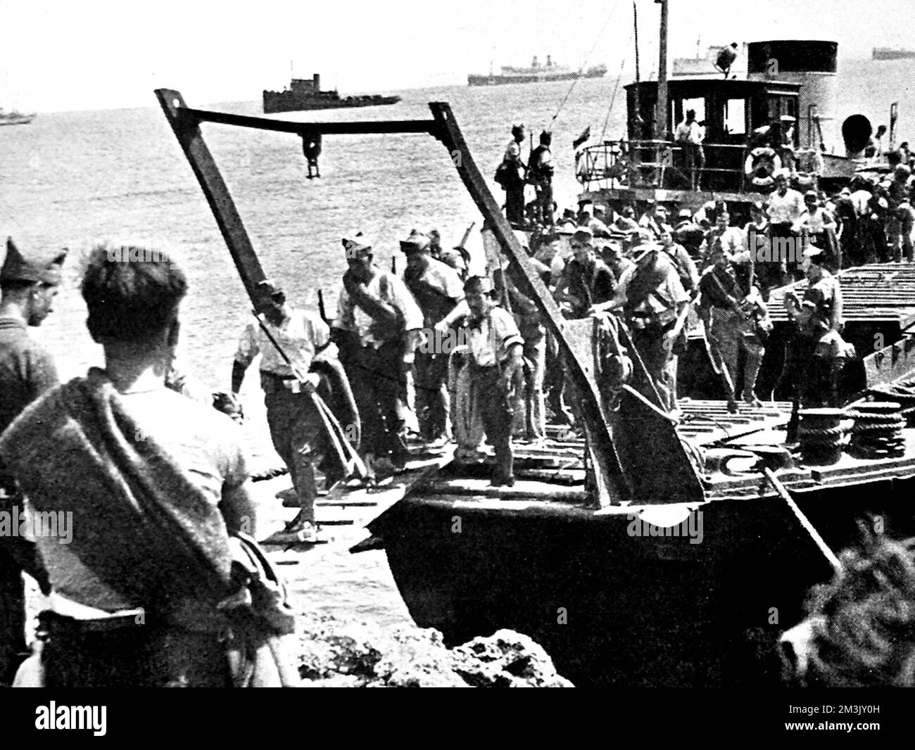 Spanish republican troops hi-res stock photography and images - Alamy