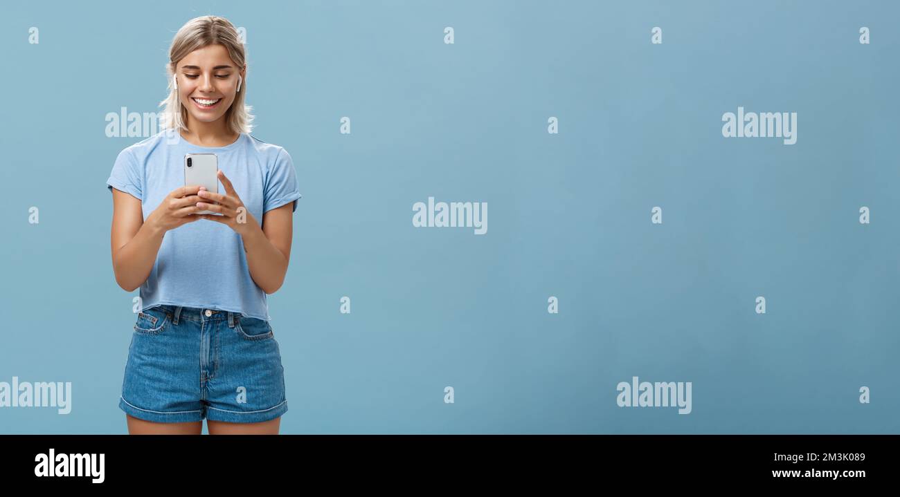 Student hands messaging cellphone in hi-res stock photography and ...