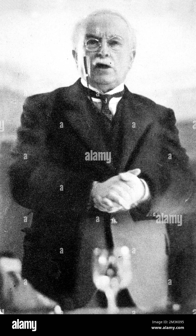 George junior hi-res stock photography and images - Alamy