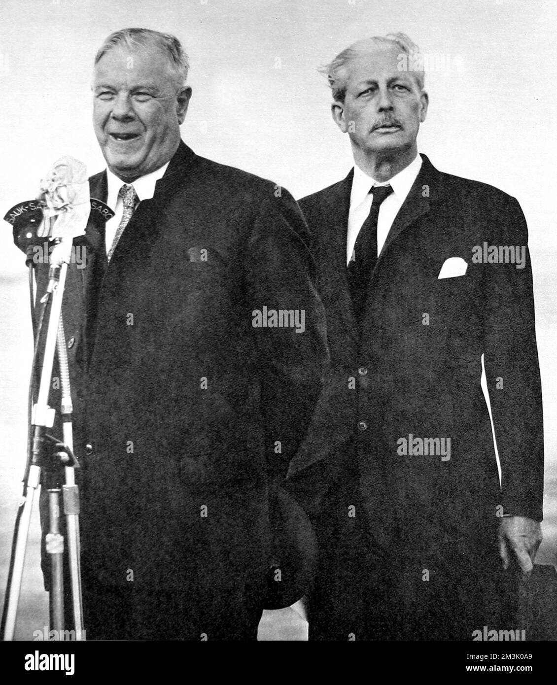 Hendrik Verwoerd and Harold Macmillan, Cape Town, 1960 Stock Photo - Alamy