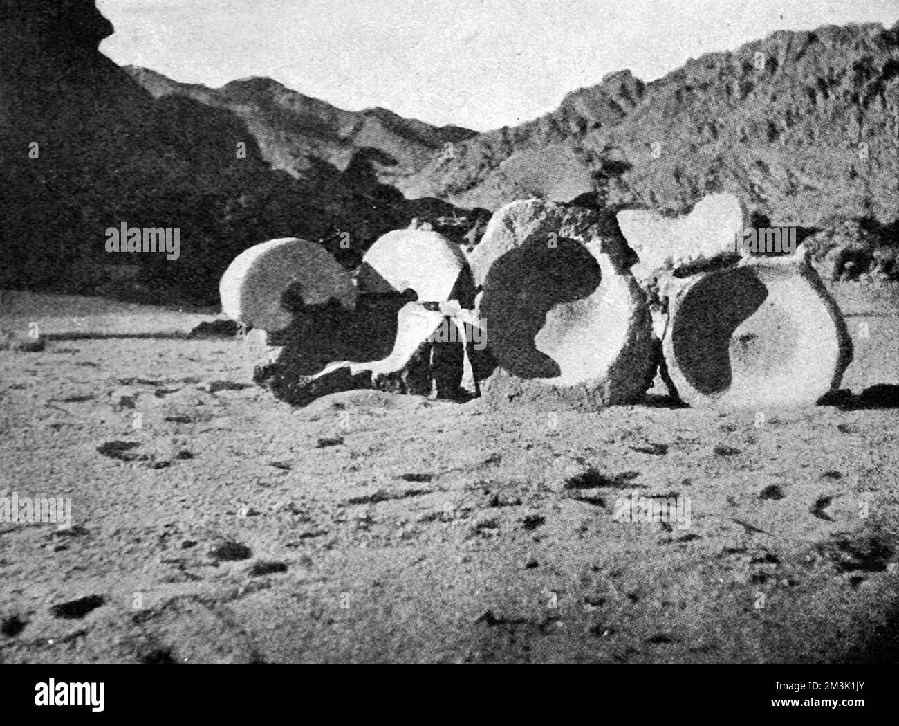 Ancient egypt gold mine hi-res stock photography and images - Alamy