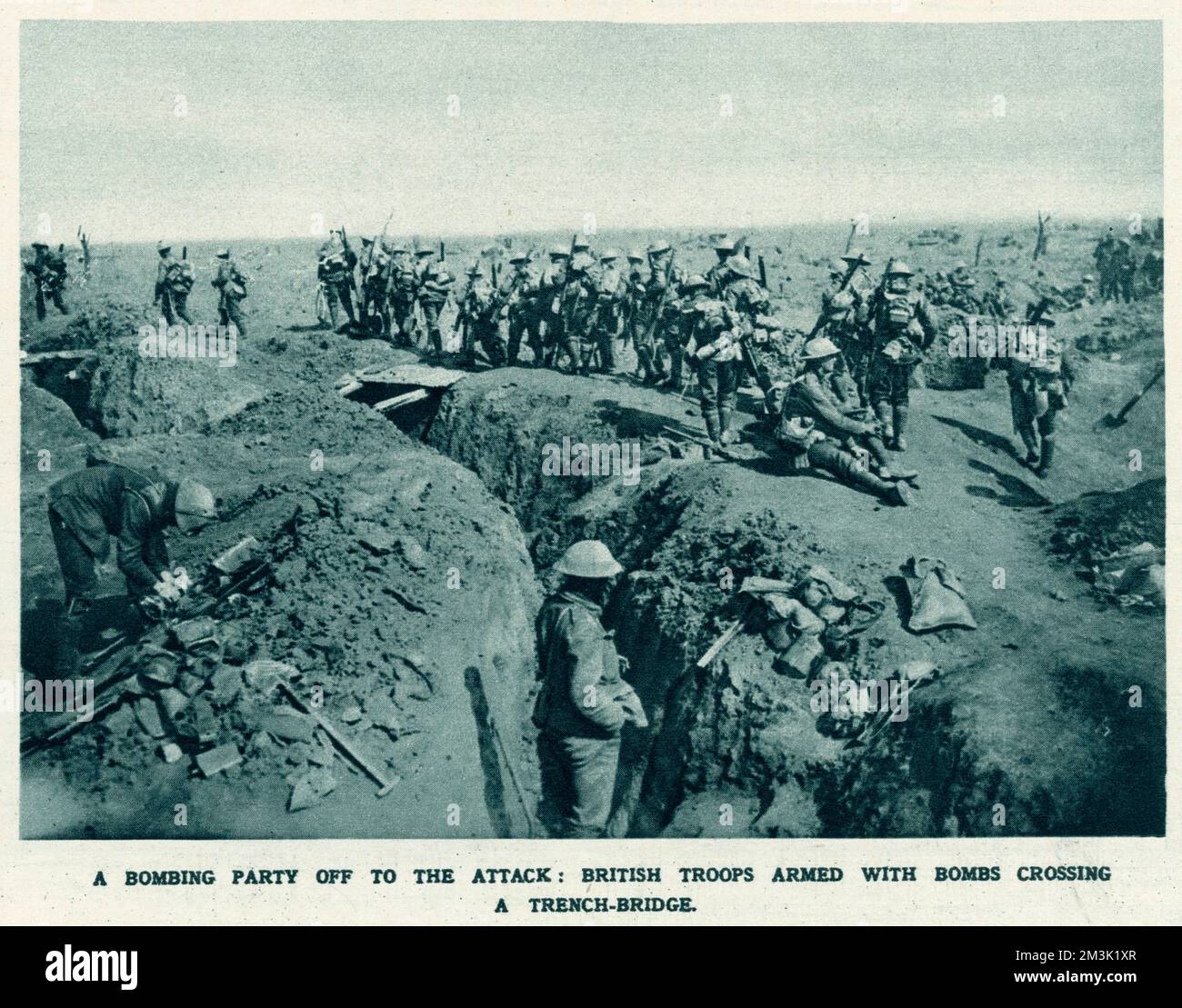British soldiers crossing a trench-bridge Stock Photo - Alamy