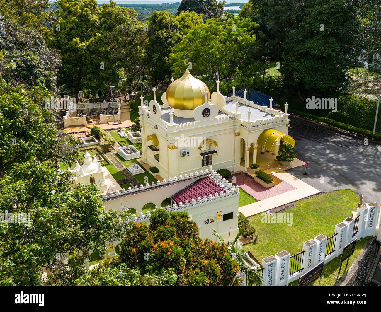 Sultan Abdul Samad royal thomb Stock Photo - Alamy