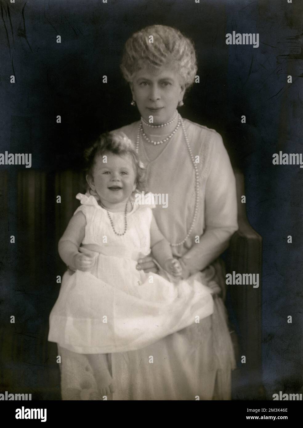 Queen Mary and Princess Elizabeth of York Stock Photo - Alamy