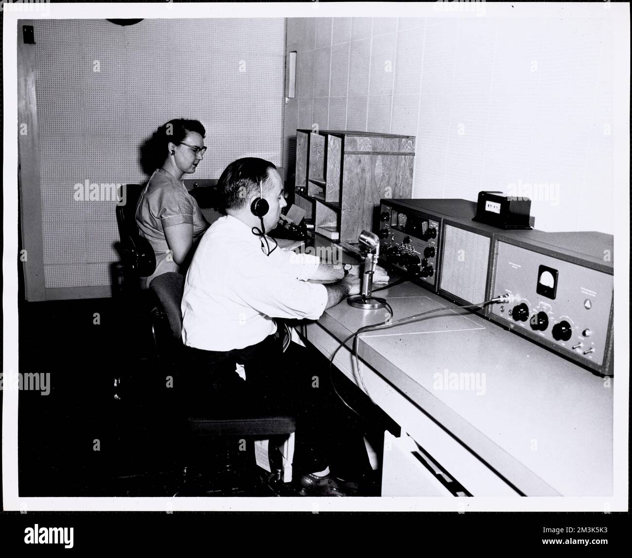 Operation 'Alert' 1956 - Harvard, Massachusetts , Telephone operators ...
