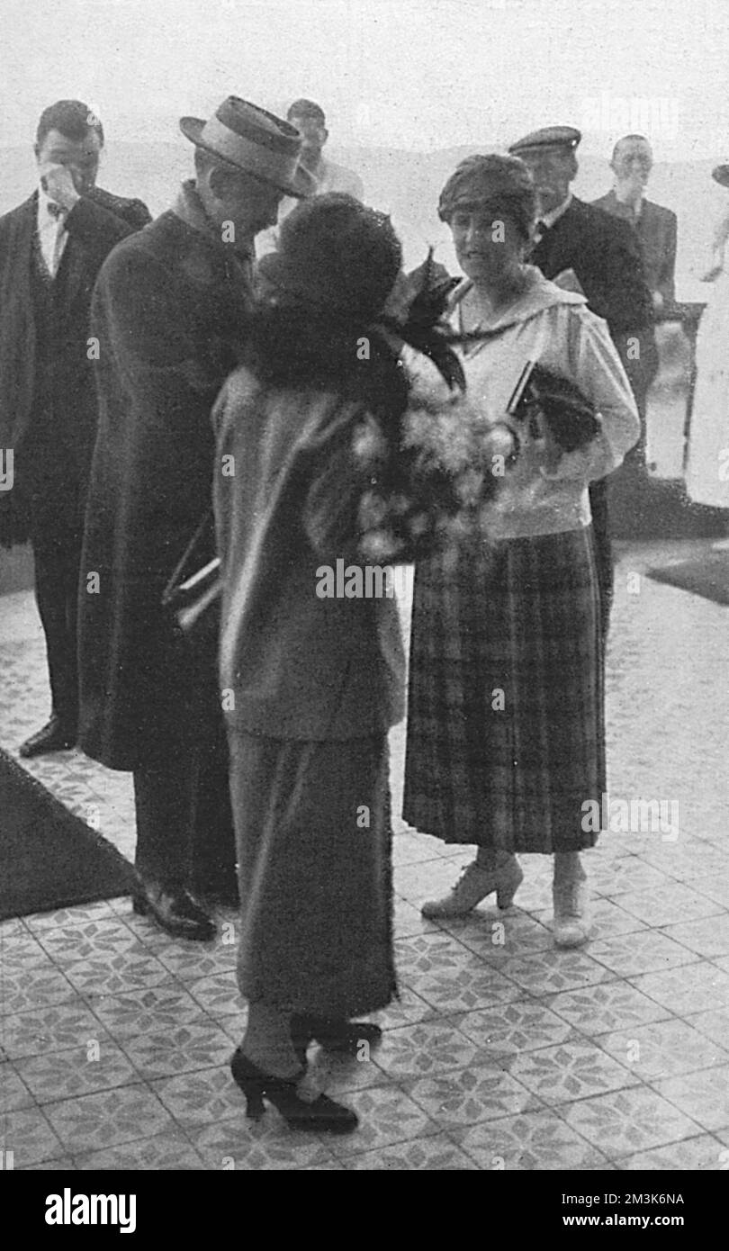 Lord Carnarvon and Lady Evelyn Herbert Stock Photo - Alamy