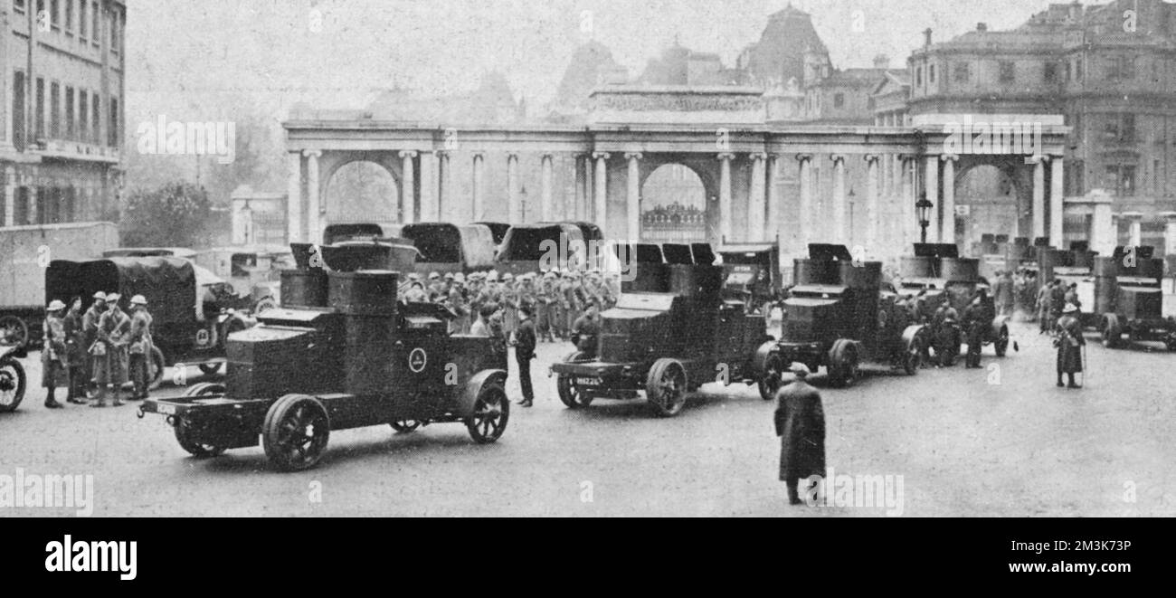 Support convoy Black and White Stock Photos & Images - Alamy