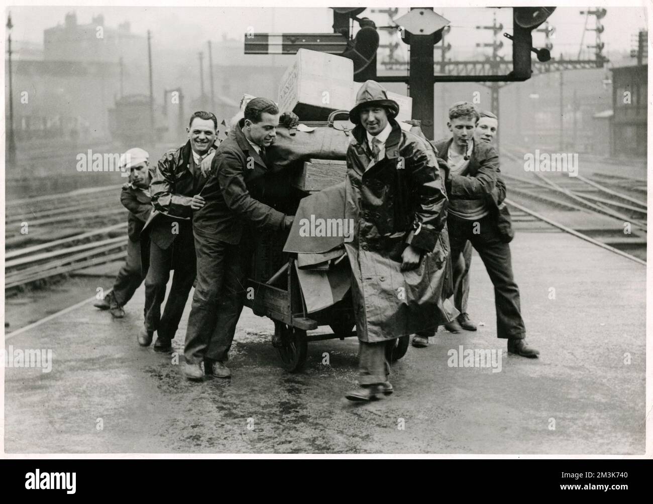 The General Strike - volunteers 1926 Stock Photo - Alamy