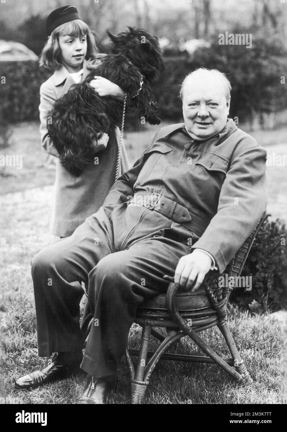 Winston Churchill posing in the garden of the White House Stock Photo ...