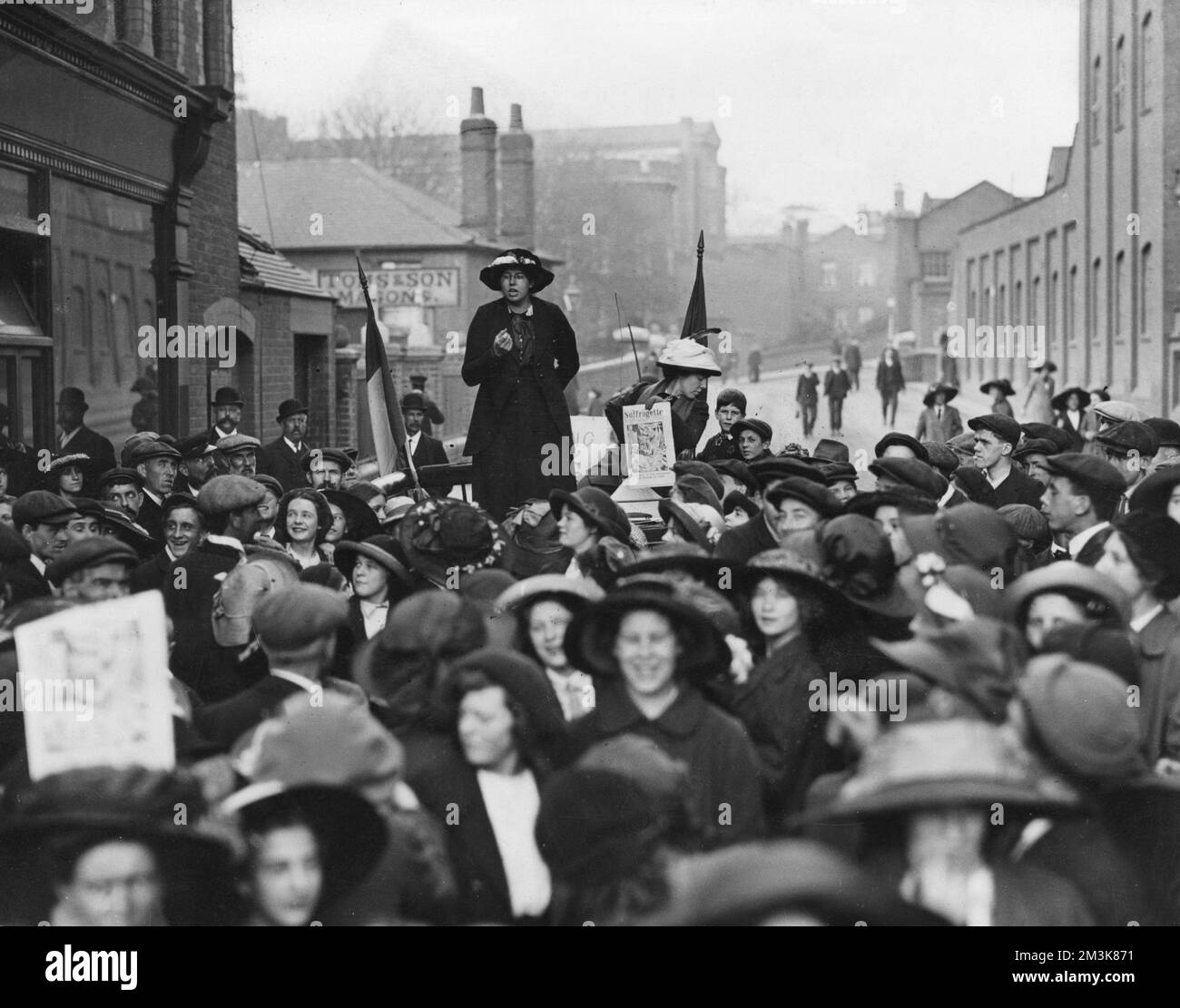 A suffragette meeting in 1913 Stock Photo - Alamy