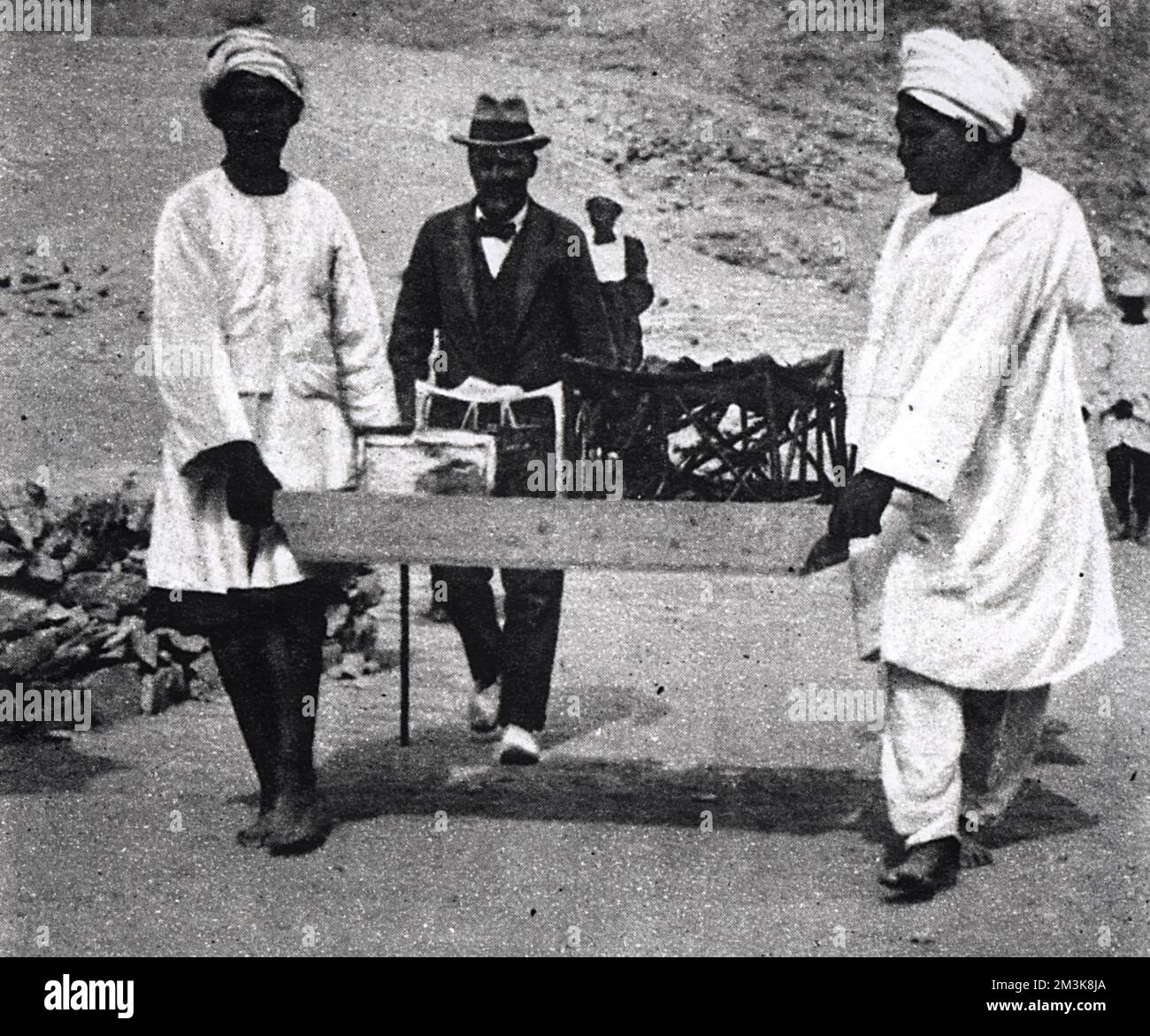 Howard carter excavation hi-res stock photography and images - Alamy