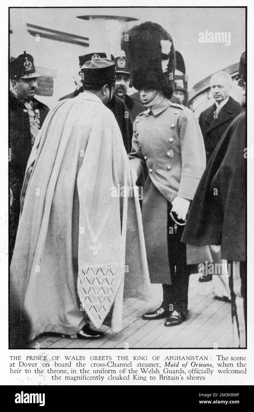 The prince of wales greets hi-res stock photography and images - Alamy