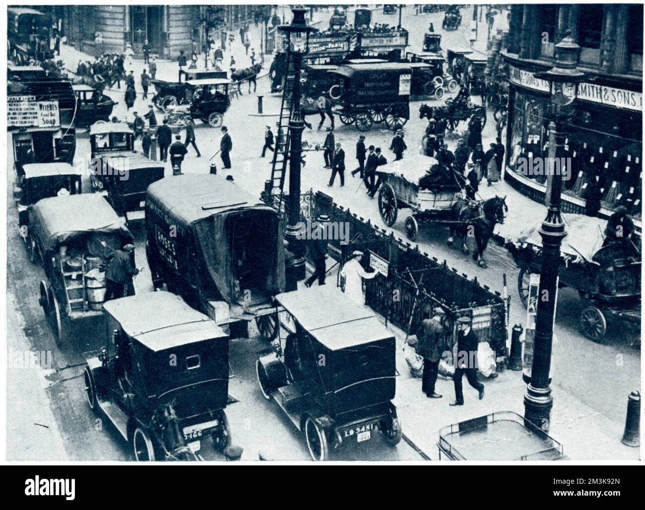 Wellington Street, London 1912 Stock Photo - Alamy
