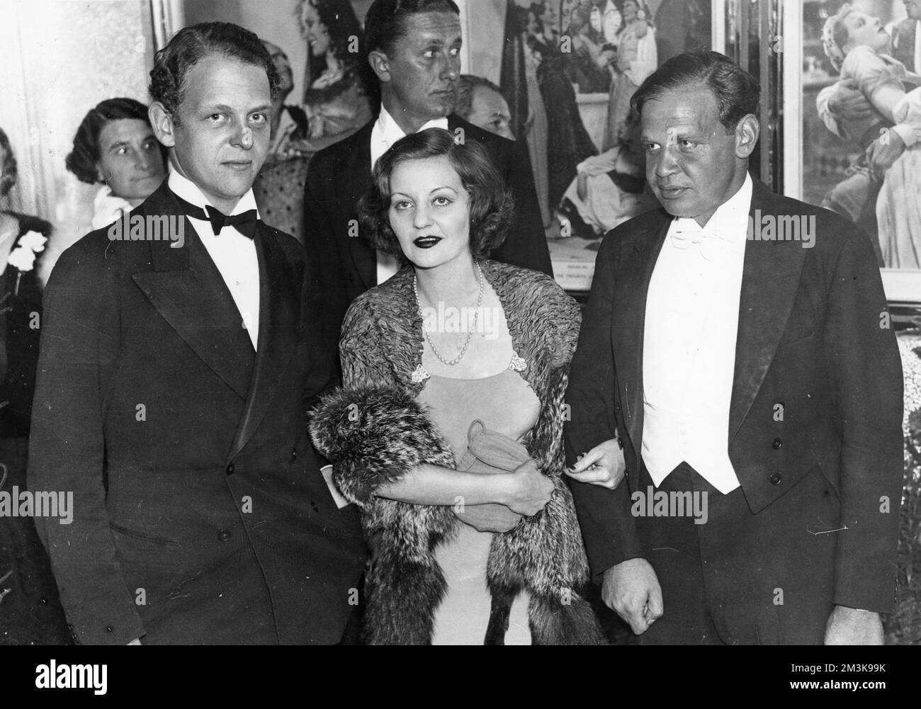 1902 1968 Black and White Stock Photos & Images - Alamy