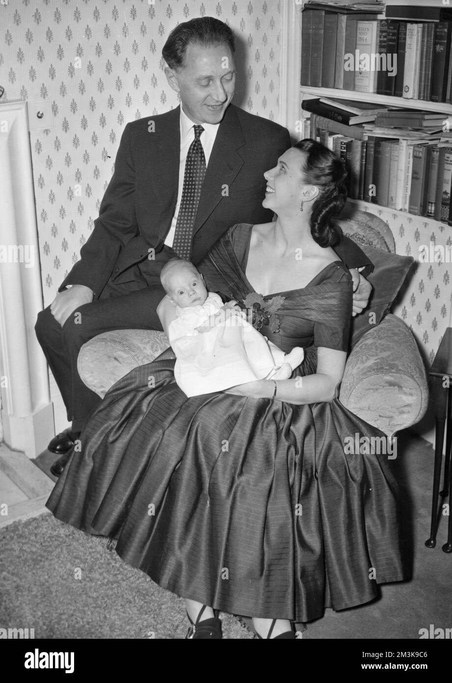 Beryl grey hi-res stock photography and images - Alamy