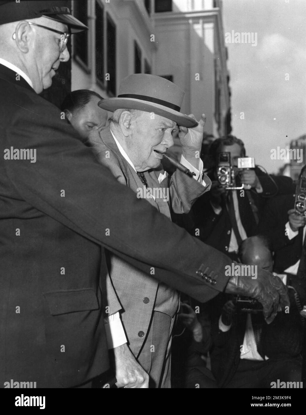 Sir winston churchill home hi-res stock photography and images - Alamy