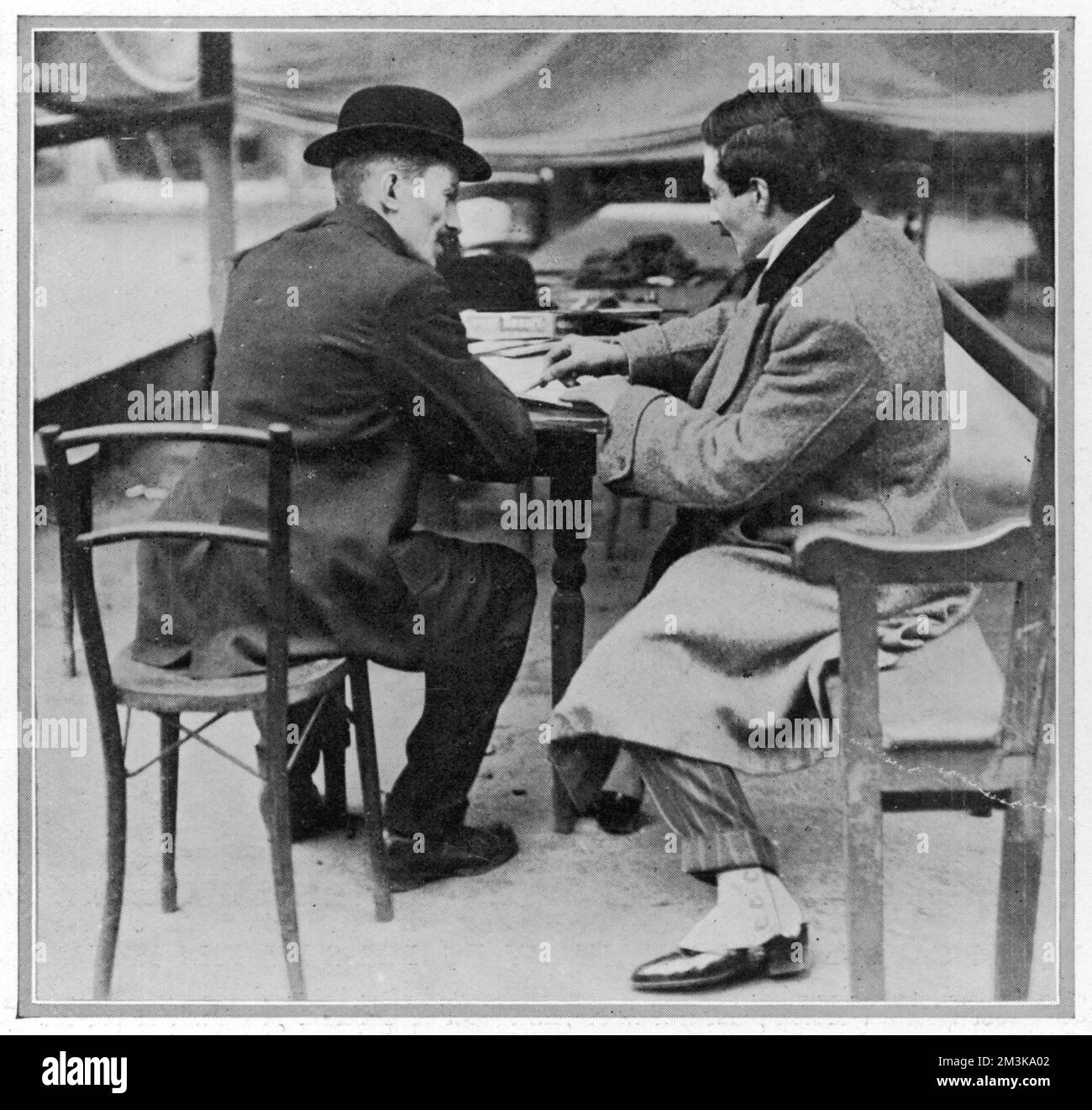 Titanic drawing hi-res stock photography and images - Alamy