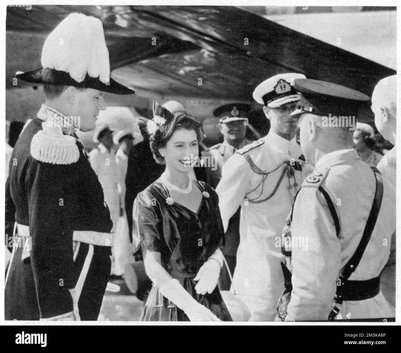 Queen elizabeth ii 1954 uganda hi-res stock photography and images - Alamy