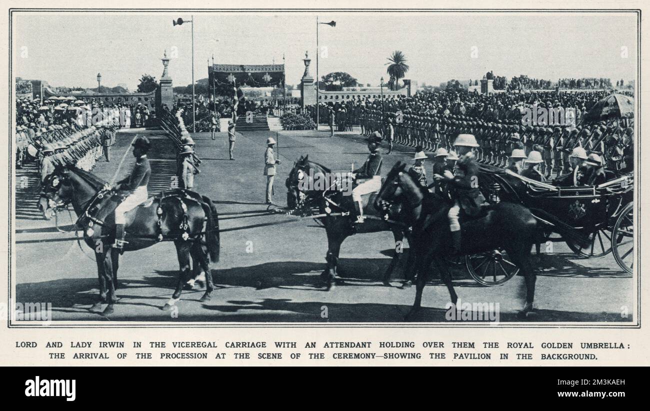 Arriving in the royal carriage hi-res stock photography and images - Alamy